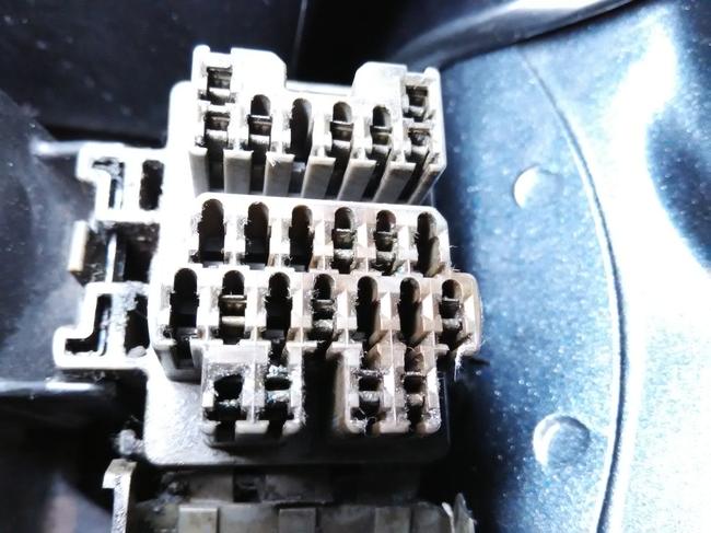 Mazda 2000 MPV 17pin OBD1 to 16 Pin OBD2 Pin Connection Schematic