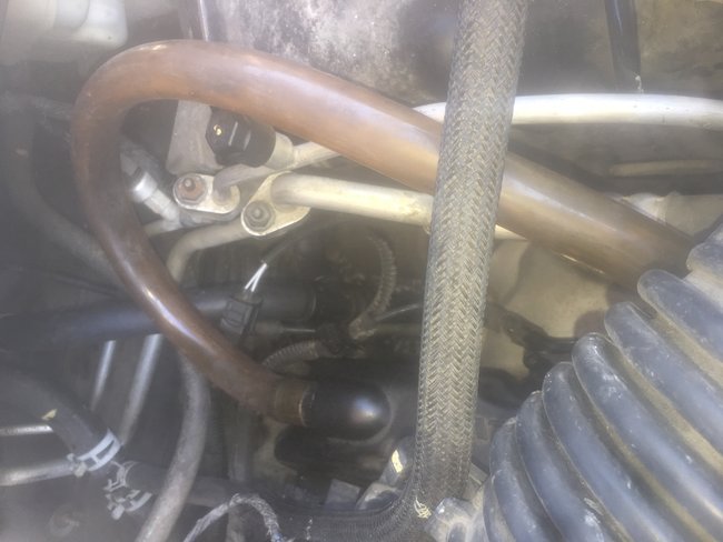 Need to Know Where Hose From Air Intake Box Plugs Into on the ...