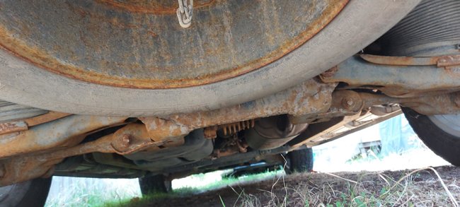 Undercarriage Rust Removal: This Van Has Some Rust on the ...