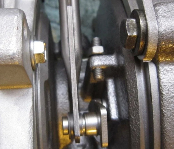 How to Adjust the Variable Vane Turbo Actuator Arm?